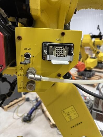 Fanuc R-2000iC/165F Robot with R30iB Controller, under 4,000 hours ...