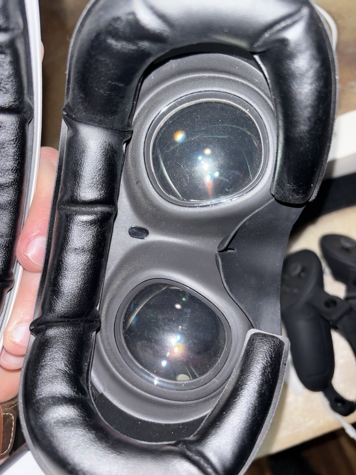 Meta Quest 3 VR Headset Bundle + BOBOVR S3 Pro Strap And More | eBay