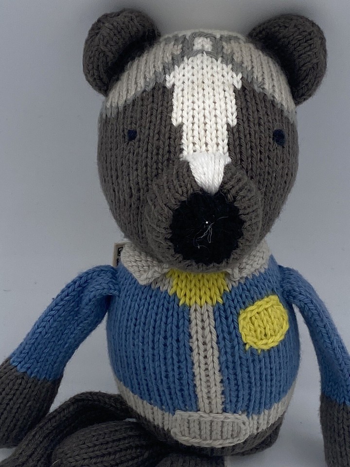 Finn & Emma Knit Rattle Simon The Skunk Soft And Cute Crochet | eBay