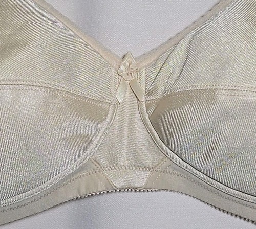 42A Wirefree Pocket Mastectomy Bra Beige Jodee Surgical Balanced Fit ...