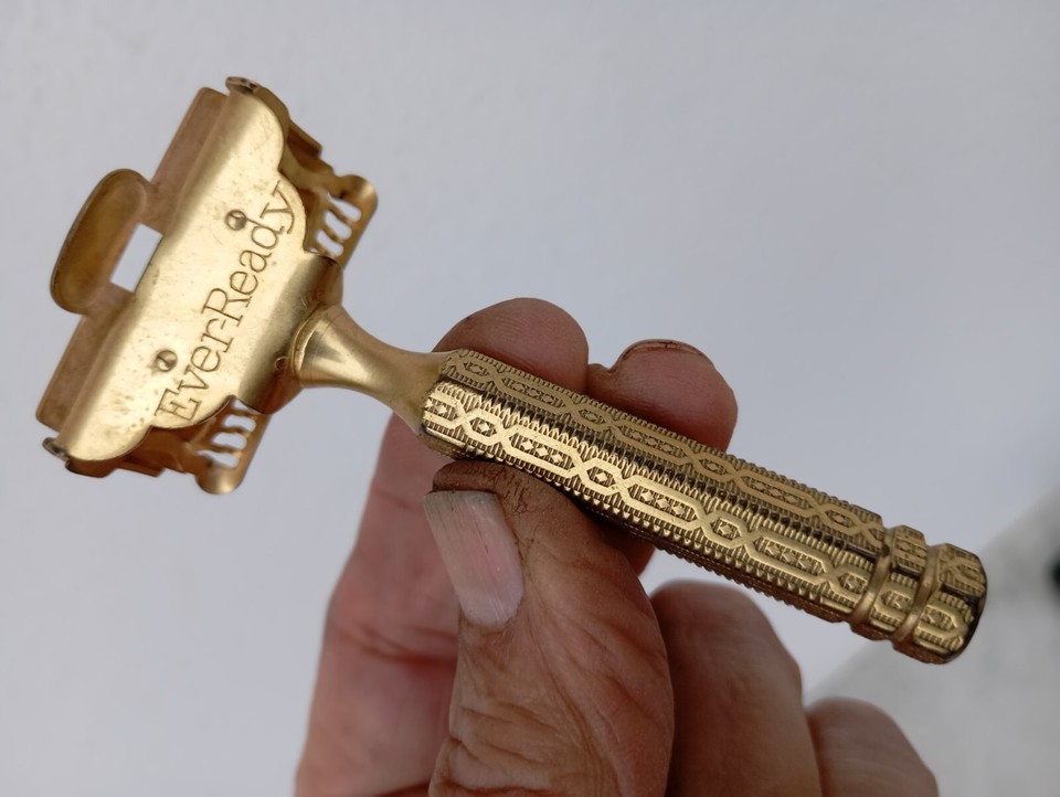 Vintage Gillette Safety Razor Ever-Ready Improved Gold Shaving 8 Blade ...