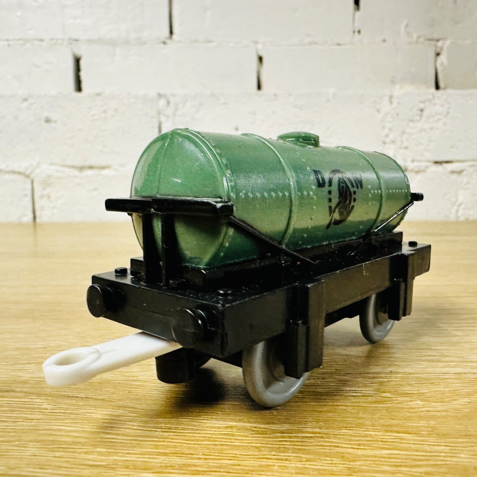 Dieselworks Diesel Fuel Tanker Thomas the Tank & Friends Trackmaster ...