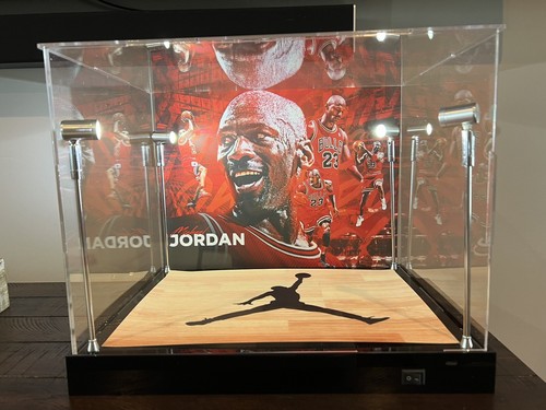 Michael Jordan - Chicago Bulls - Custom Basketball Display With LED ...