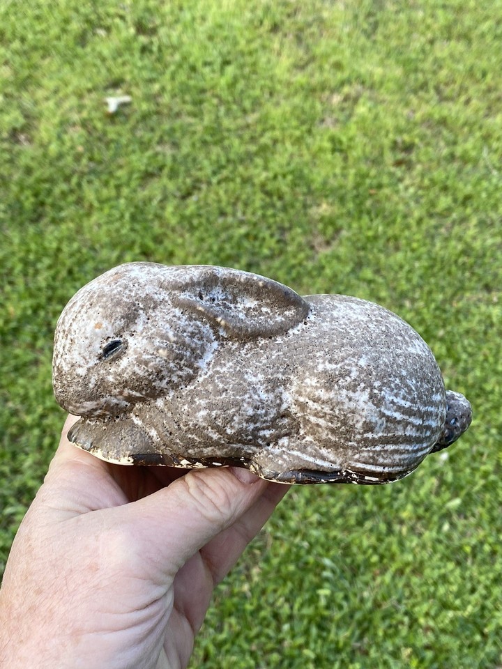 McCARTY POTTERY MERIGOLD, MISS. UNUSUAL 1 EAR DOWN SLEEPING BUNNY ...