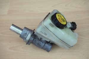 BRAKE MASTER CYLINDER - Jaguar X-Type 2006-2010 | eBay
