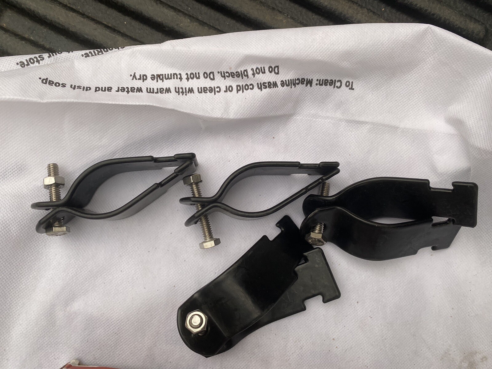 1 1/2” Calbond Strut Strap Pipe Clamp Pvc Coated | eBay