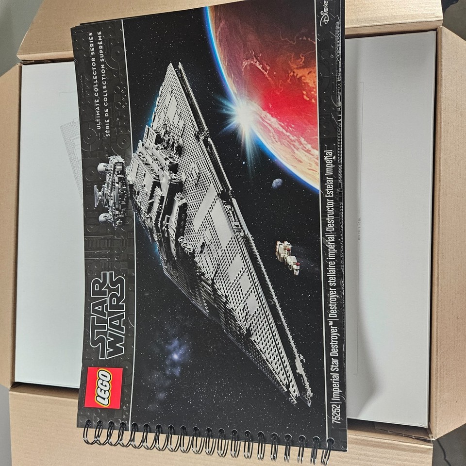 LEGO Star Wars: Imperial Star Destroyer UCS 75252 99% SUN DAMAGED ...