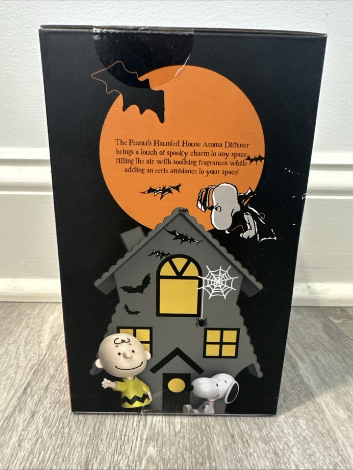 Peanuts Snoopy & Charlie Haunted House Diffuser 5ml Essential Oil ...