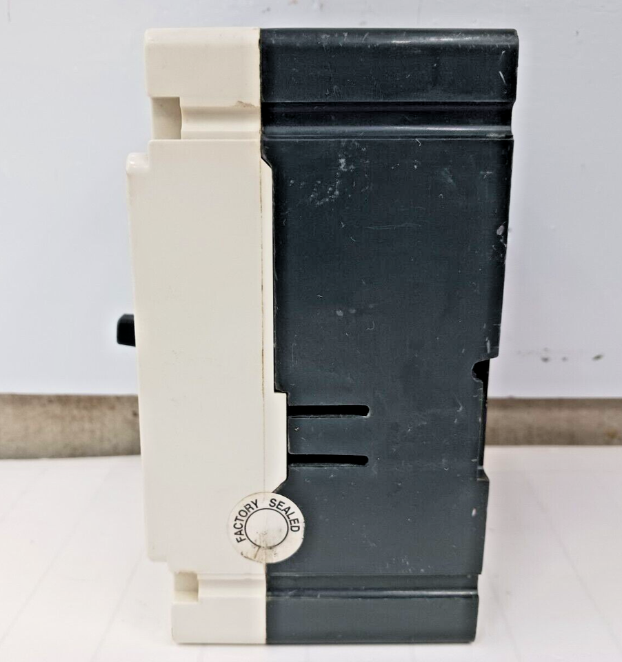 EATON 20 AMP CIRCUIT BREAKER 3 POLE 600 VAC HFD3020 | eBay