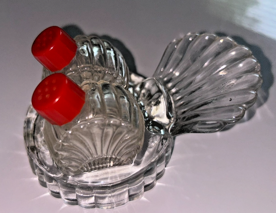 Vintage Art Deco Clear Glass Clam Shell Salt and Pepper Shakers | eBay