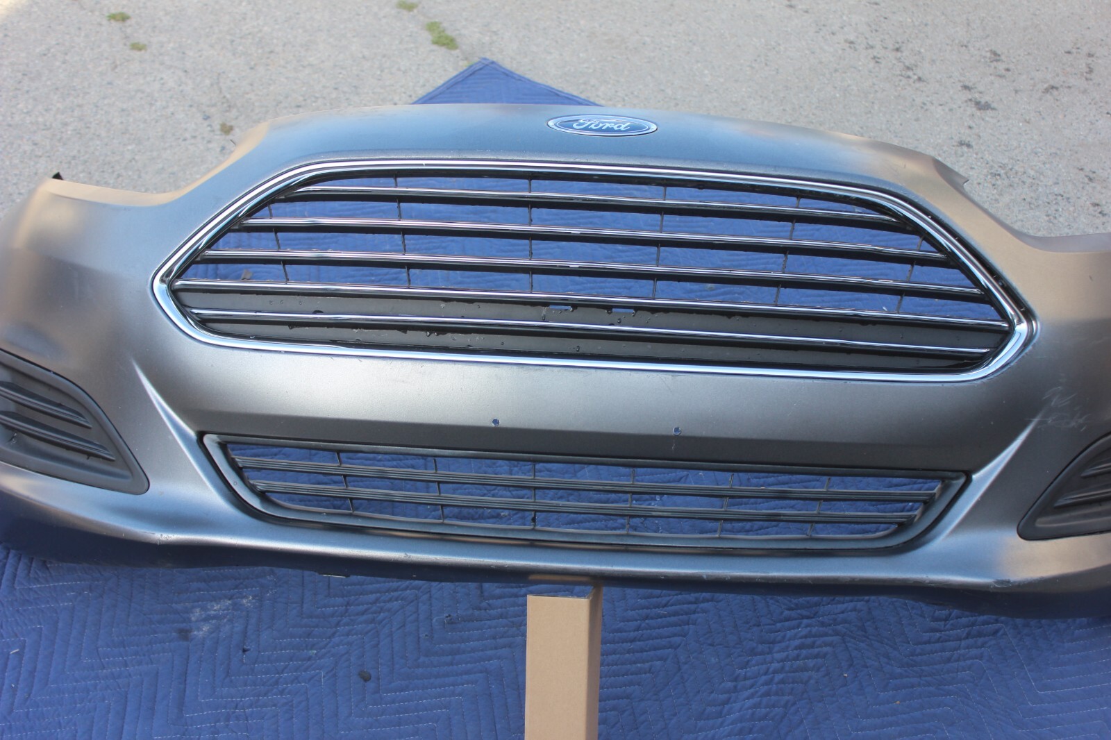 2014-2019 Ford Fiesta Front Bumper Grill Assembly Genuine Factory OEM ...