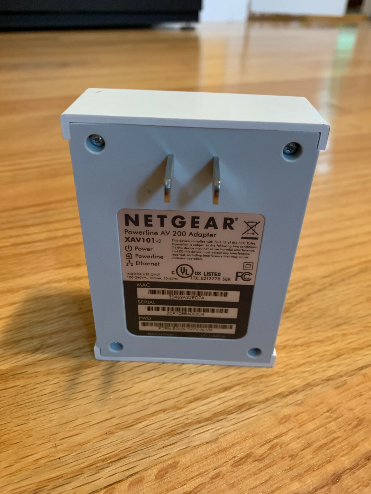NETGEAR POWERLINE AV 200 ETHERNET ADAPTER XAV101 - Uses Home Wiring for ...