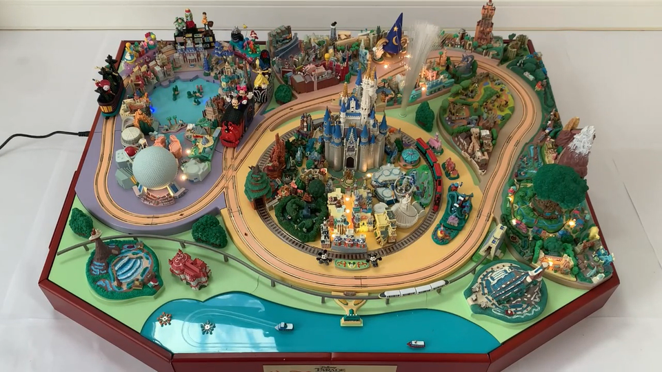 Disney World Resort Florida RAILROAD MAGIC KINGDOM EPCOT HOLLYWOOD Set ...