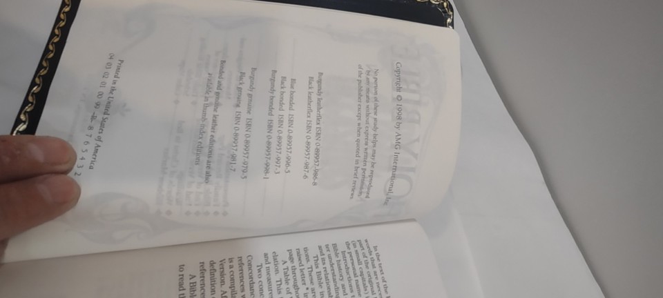 Holy Bible KJV Red Letter Ed. Leather Binding Gold Edge Pages1998 Giant ...