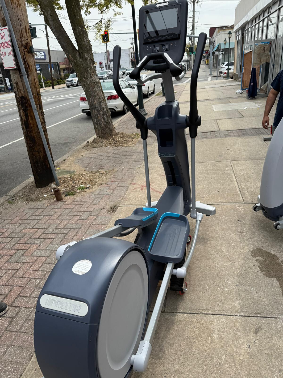 Precor EFX 865 Version 2 Elliptical with P62 Console - Cleaned ...