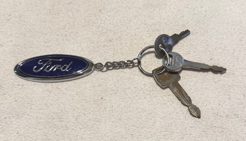 Ford logo Pilot Signature Series enamel & metal key chain with 3 ...