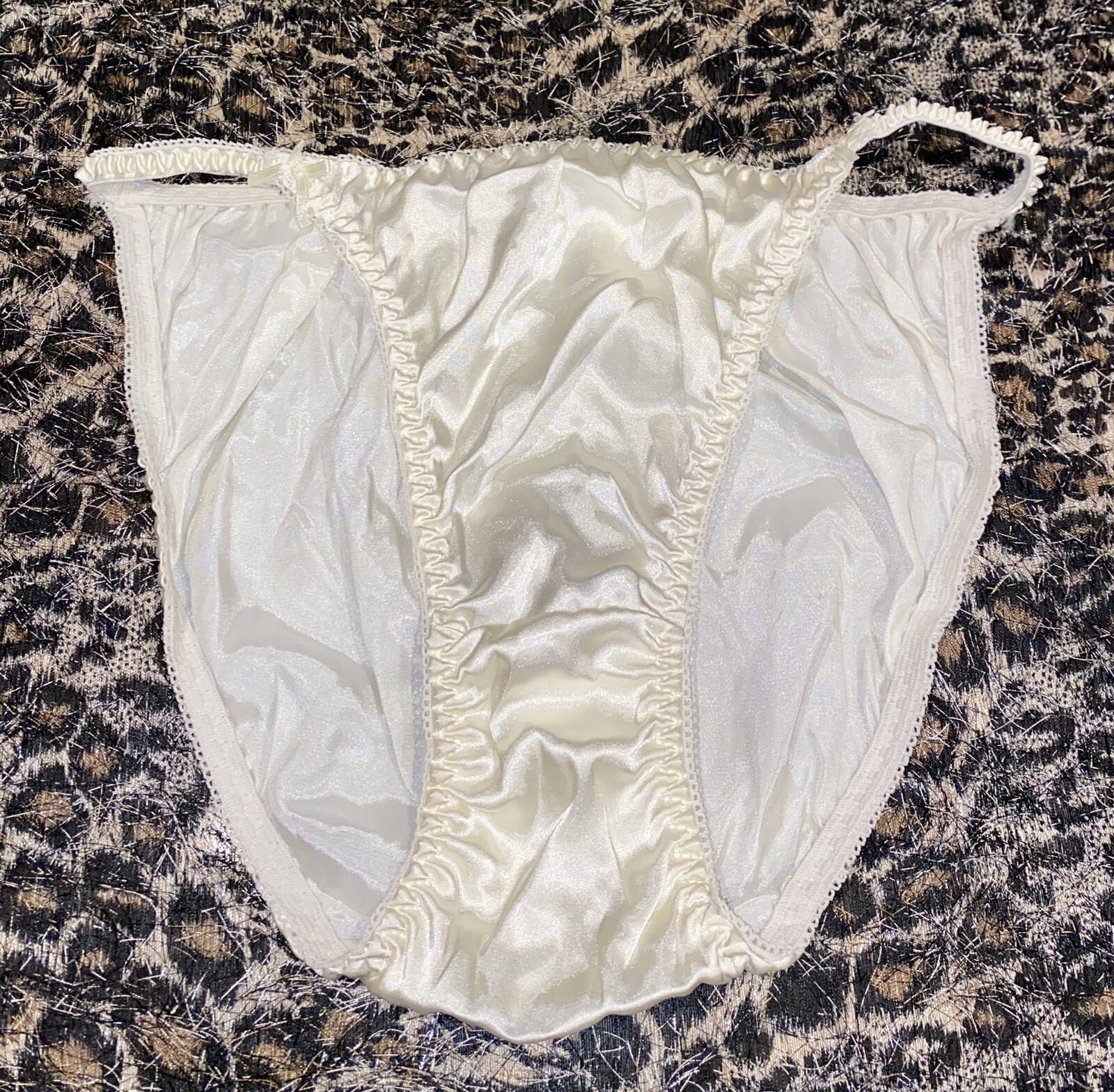 Vintage Rene Rofe Satin Glossy Y2K Ivory String Bikin… - Gem