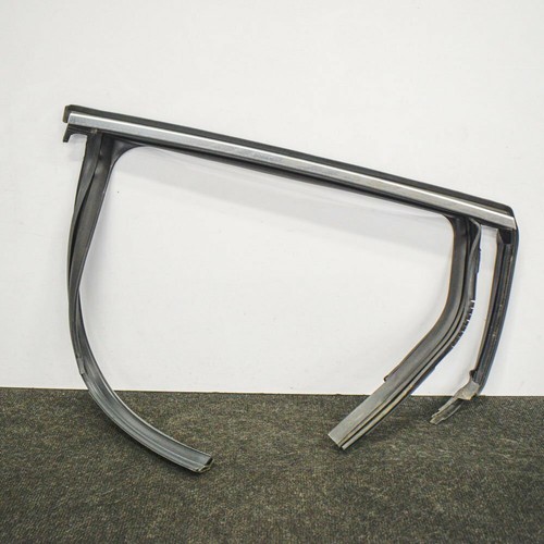 VOLVO V40 Hatchback Rear Left Door Top Strip Trim W/ Rubber Seal ...