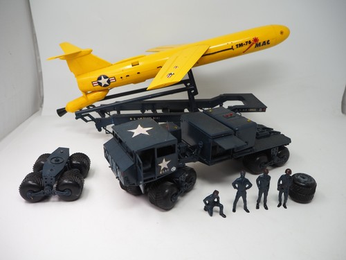 Original 50's Renwal Teracruzer w/Mace Missile Blue Print Models Built ...