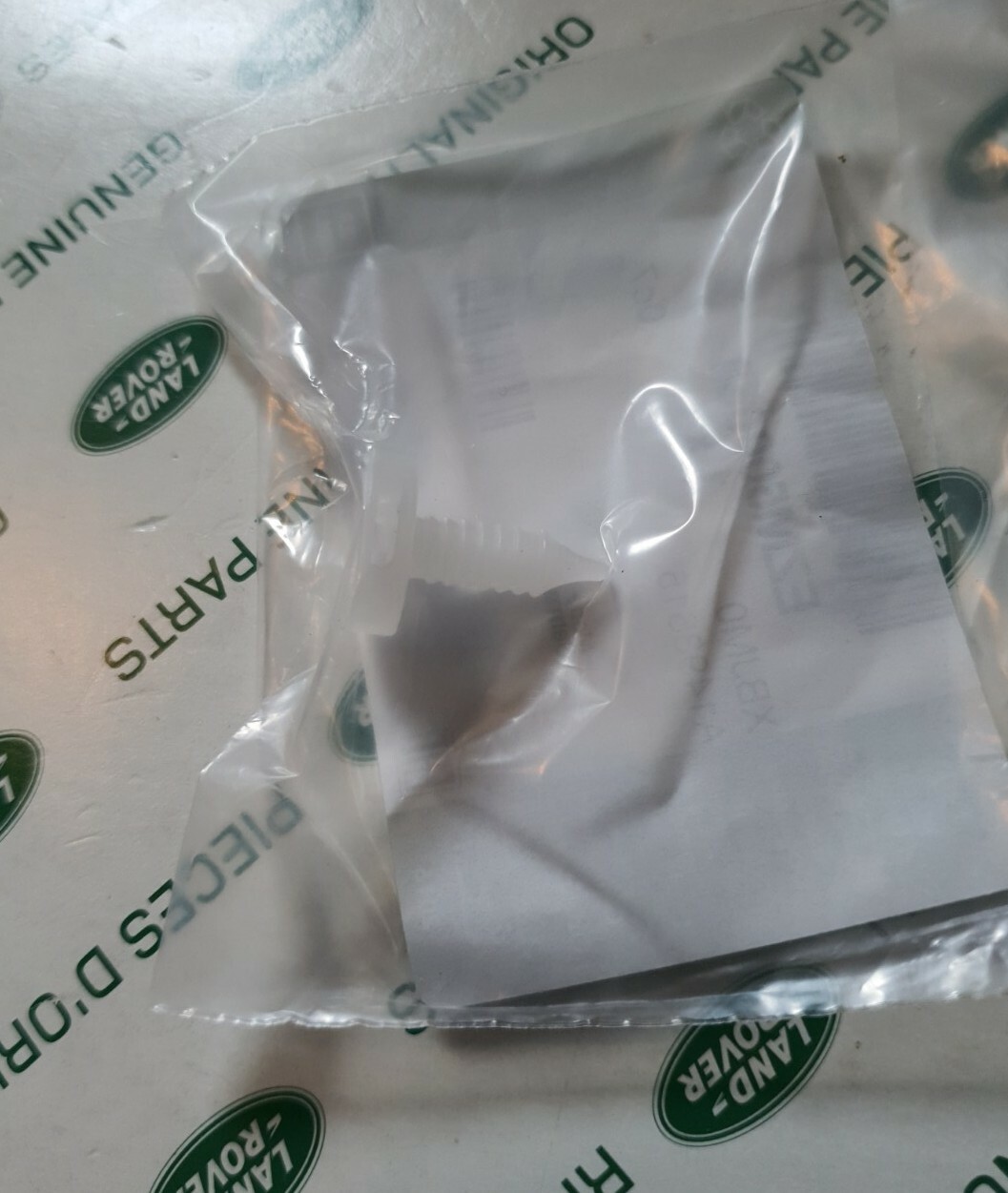 Genuine Land Rover Defender Door Casing Fir Tree Fastener EZM500050 for ...