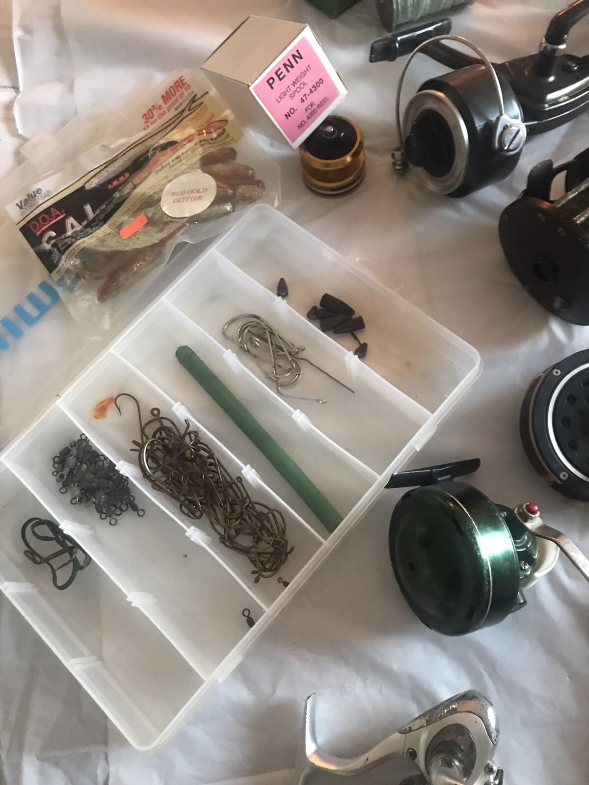 “FISHING LOT” Reels,Lures,Hooks,Cutter,Shad Tails…BEAUTIFUL LOT!! Some ...