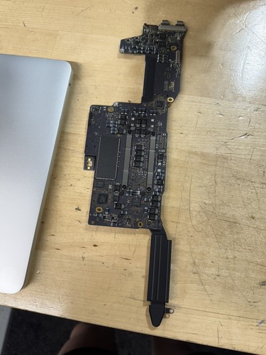 Apple MacBook Pro 13 A1708 Logic Board i5 2.3GHz 8GB | eBay