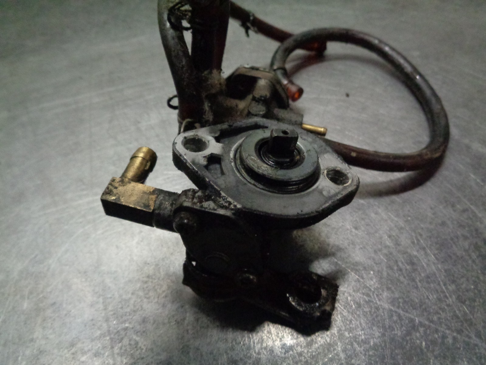 07 2007 POLARIS 700 SNOWMOBILE ENGINE MOTOR OIL PUMP INJECTION INJECT ...