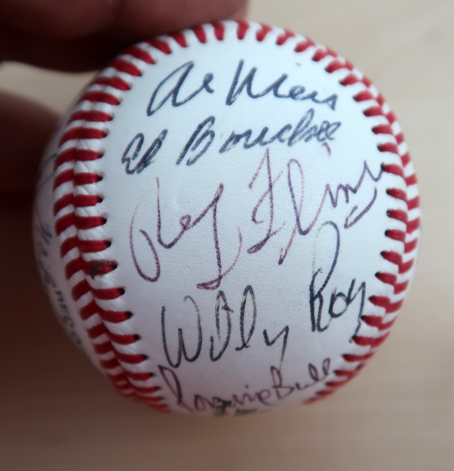 Autographed MLB Hall of Fame Baseball Signed by 16 Players Rollie ...