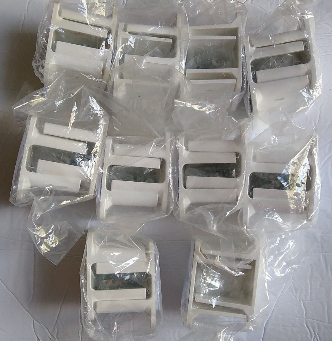 Outdoor Essentials Vinyl Fence Bracket Kit - White, Pack of 2 (116058 ...