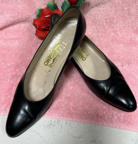 Salvatore Ferragamo-Italy-Women-12883-Black Leather Dress shoes. Sz-6 ...
