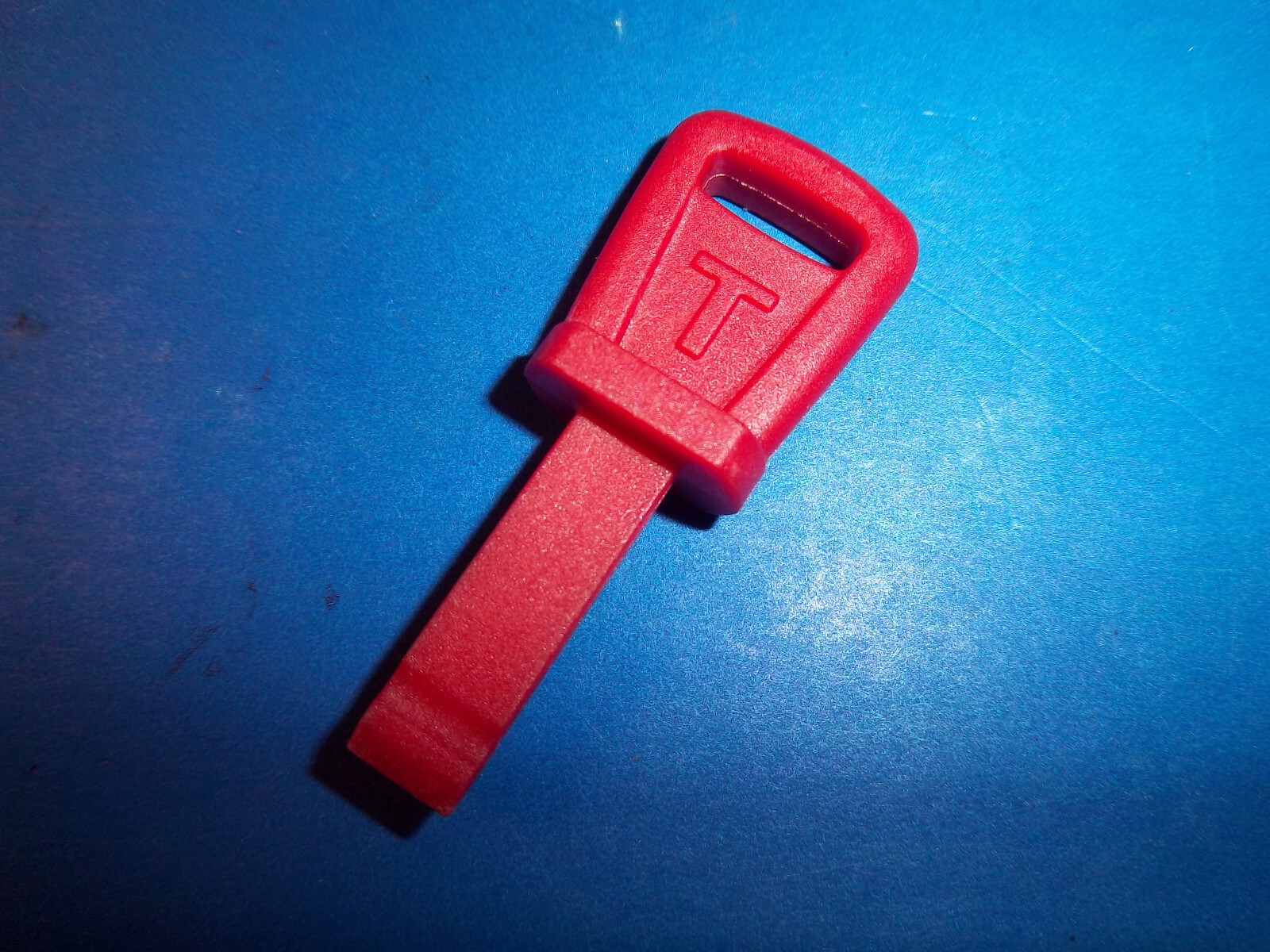 NEW RED SNOW BLOWER KEY FITS TECUMSEH & MANY BRANDS OEM 1 KEY AH | eBay