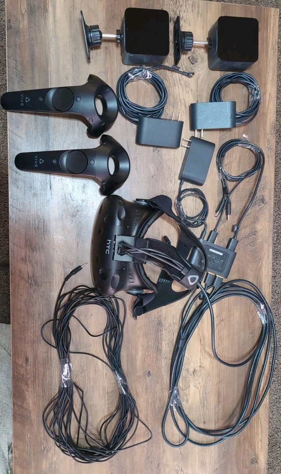 HTC Vive VR Headset Complete Set Full Kit System Steam VR PC Virtual ...