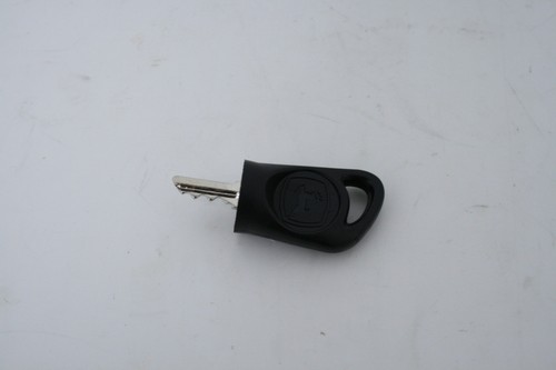 Genuine John Deere Ignition Key AUC12681 1504 1505 1512 1515 15501570 ...