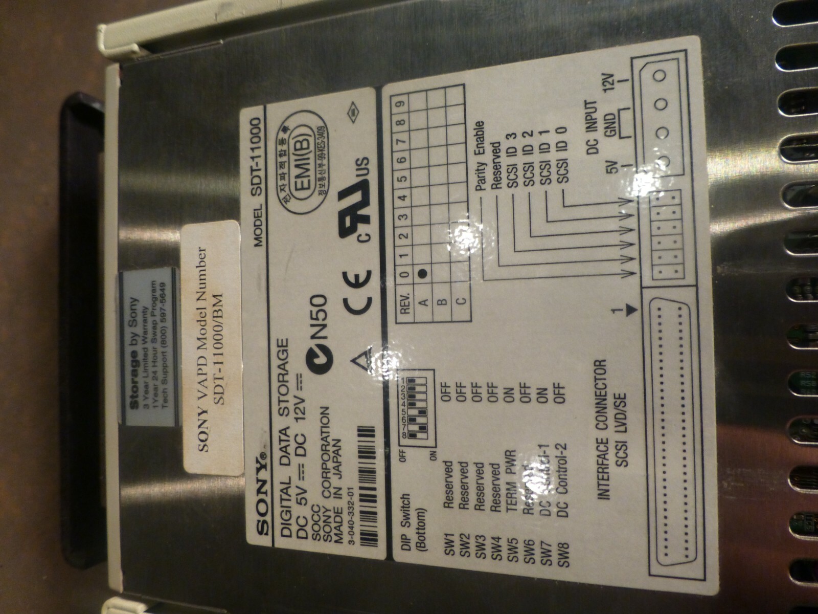 Sony DDS SDT-11000 - Tape drive DAT ( 20 GB / 40 ) DDS-4 SCSI internal ...