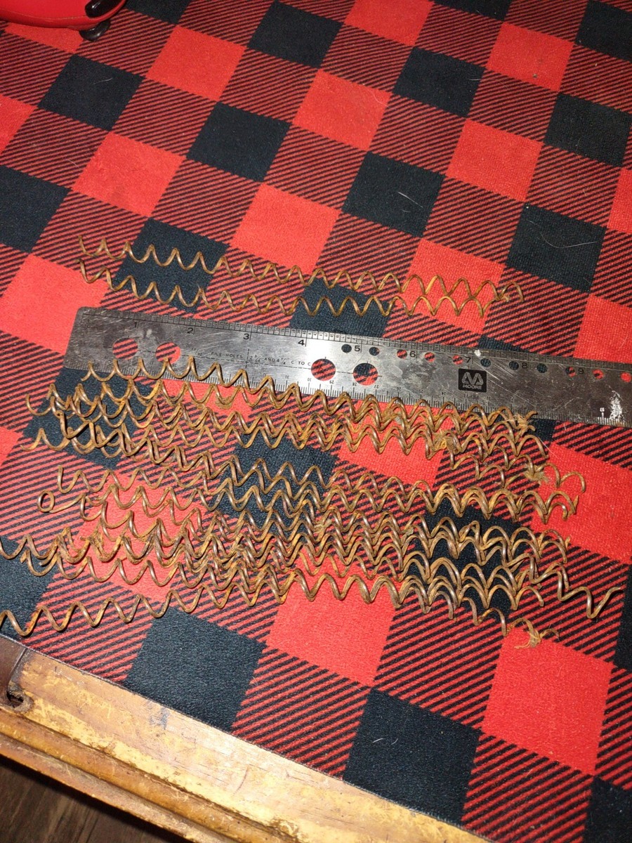 Old Fashon Bed Spring Crafts Box Spring Upcycle: ( Giving Old Mattress