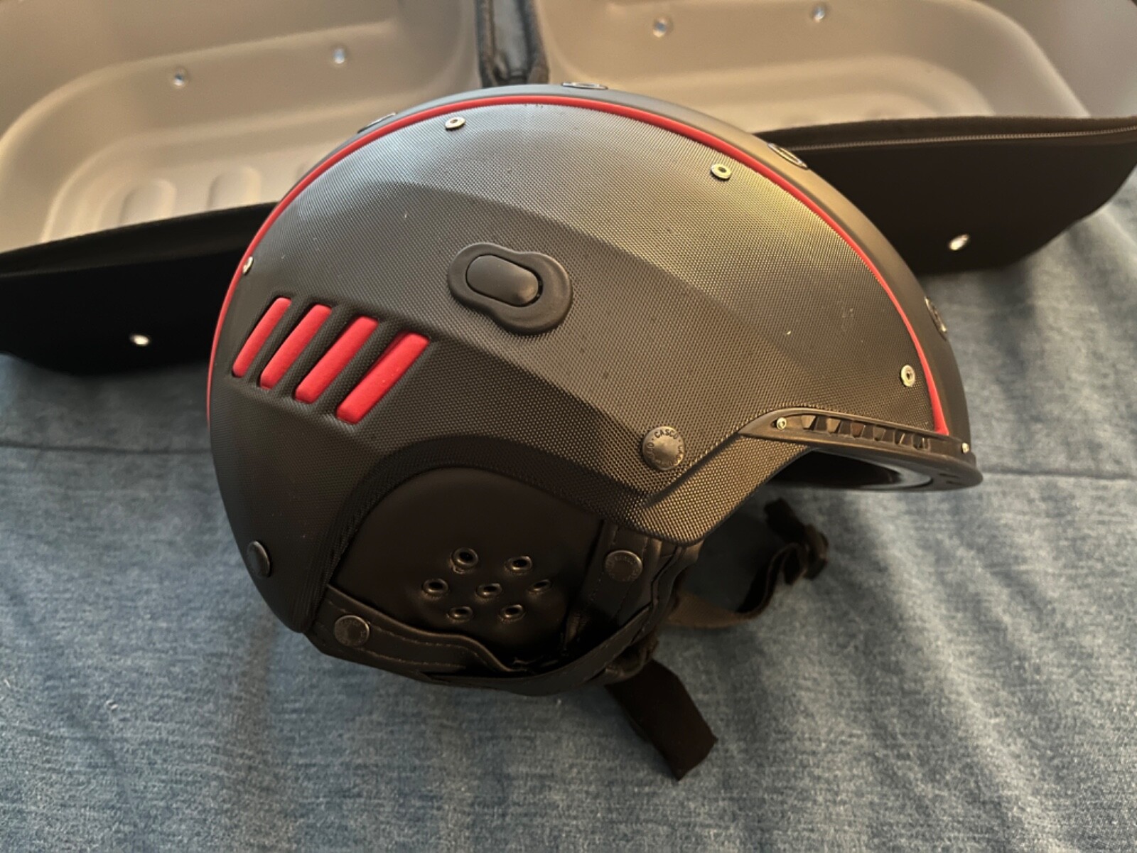 CASCO SP-4 SKI HELMET WITH HELMET POD MEDIUM 56-58CM BLACK WITH RED ...