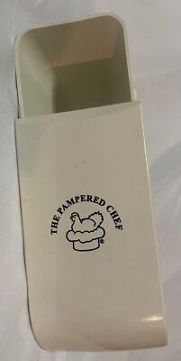 The Pampered Chef Adjustable Measuring Cup 1/4 To 1 Cup Vintage Plastic ...