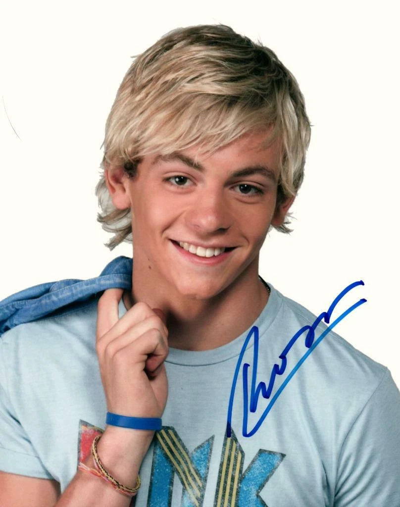 Ross Lynch Autograph