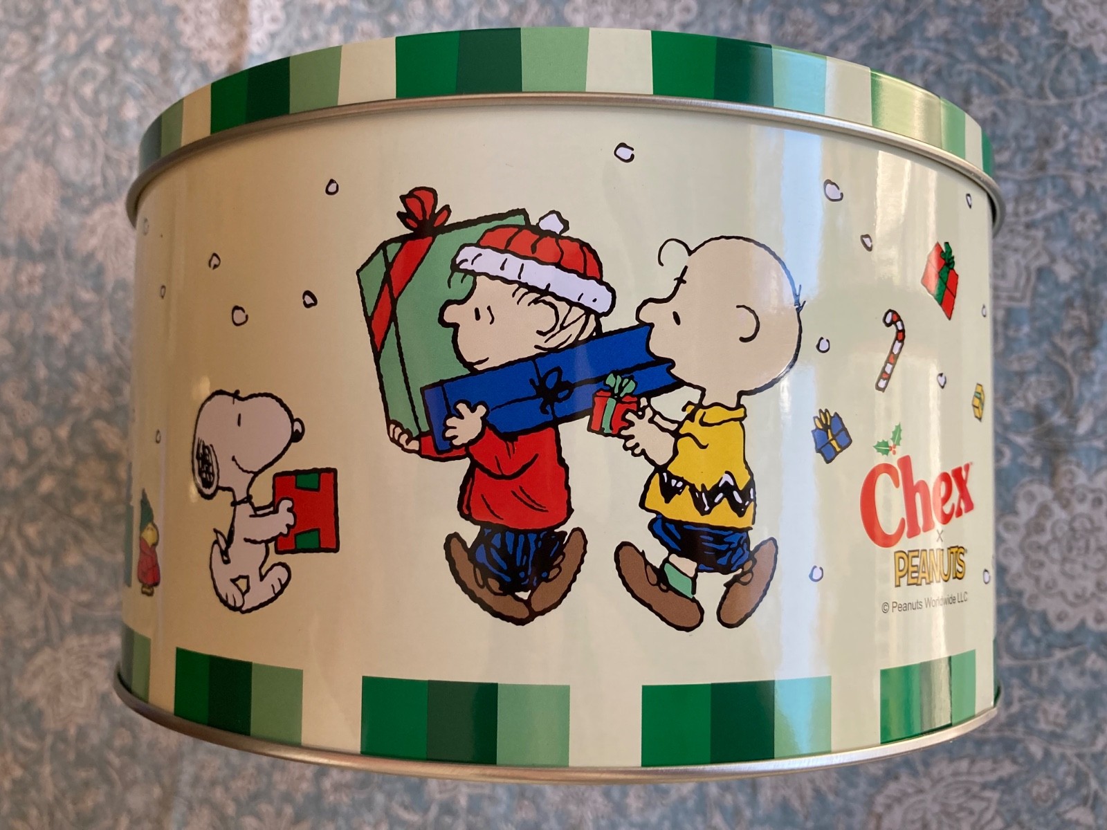 2025 Ltd Ed Christmas Chex Party Mix Collectible Peanuts Charlie Brown ...
