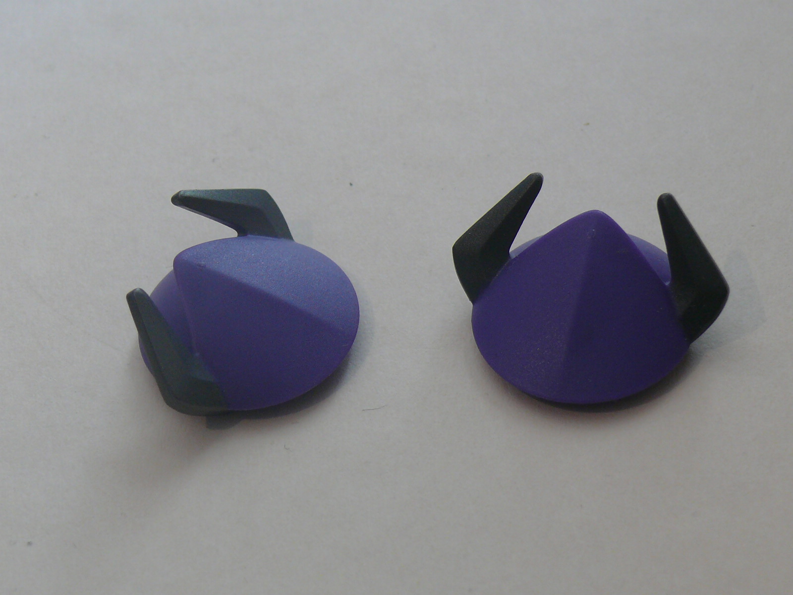 Lego 2 casques zorg / 2 head top dark purple zurg / new / neuf / 7591 ...