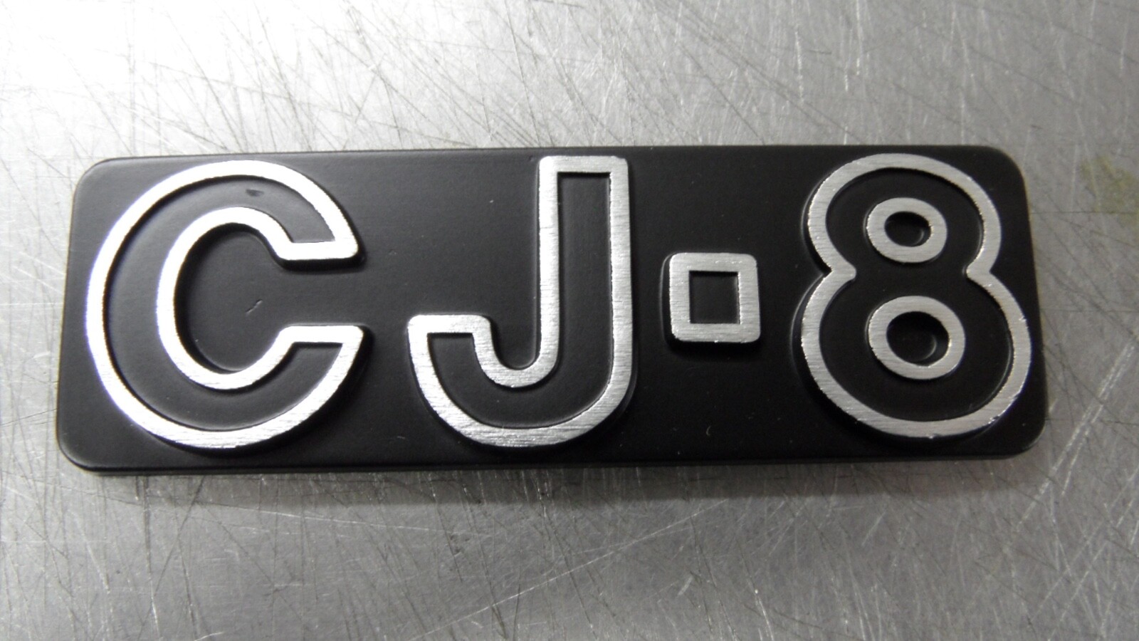 NOS JEEP CJ 8 SCRAMBLER EMBLEM BADGE 1981-1986 | eBay