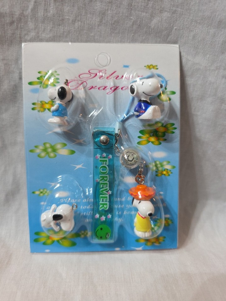 NEW IN PACKAGE SET OF 4 SNOOPY CELL PHONE CHARMS | eBay