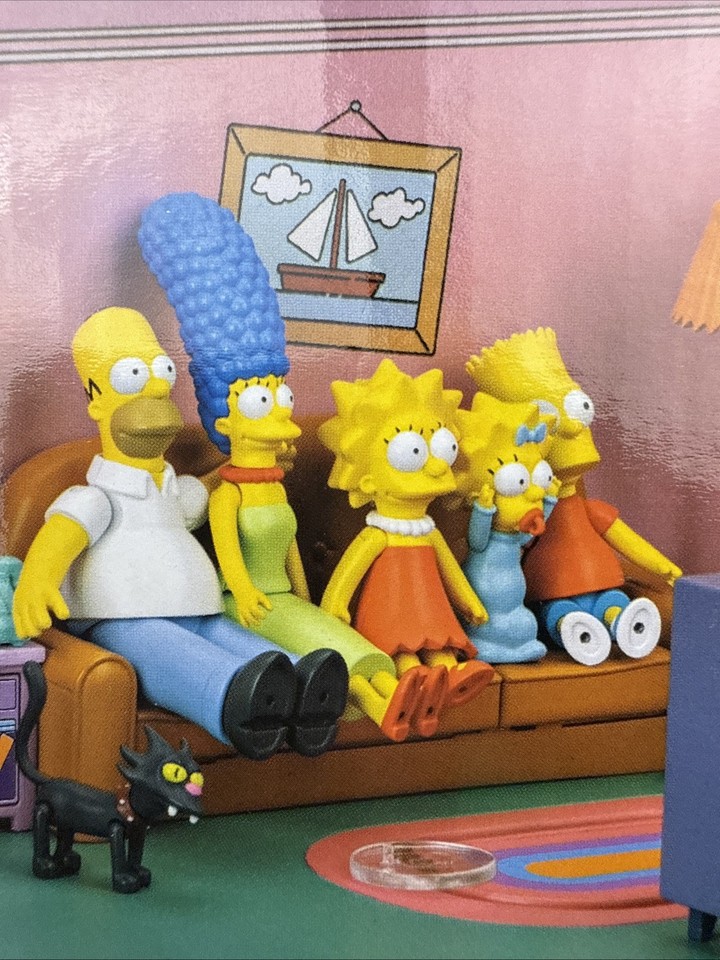 The Simpsons Living Room Diorama Playset w/ 2.5" Homer Chase Figure ...