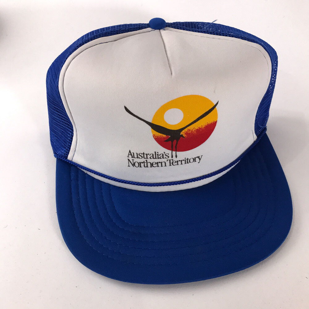 Vintage Australia's Northern Territory hat bird sunse… - Gem