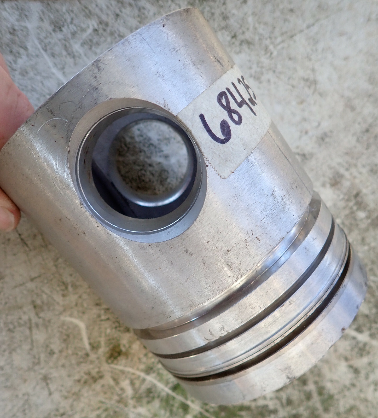 One NEW nos Engine Piston 684251C2G Fits International 1066 or 1086 | eBay