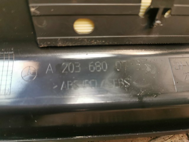 MERCEDES W203 Door Sill Front Kick Plate Set C Class S203 2036800735 ...