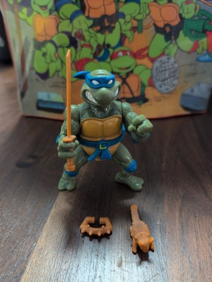 TMNT 1990 Storage Shell Leonardo W/ Sword, Brass Knuckles And Rodent | eBay