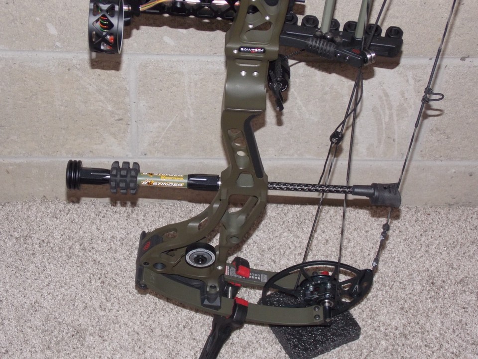 BOWTECH CP28 Bow Package- 60 to 70 lb- 24.5 to 30"- CP 28- OD Green ...
