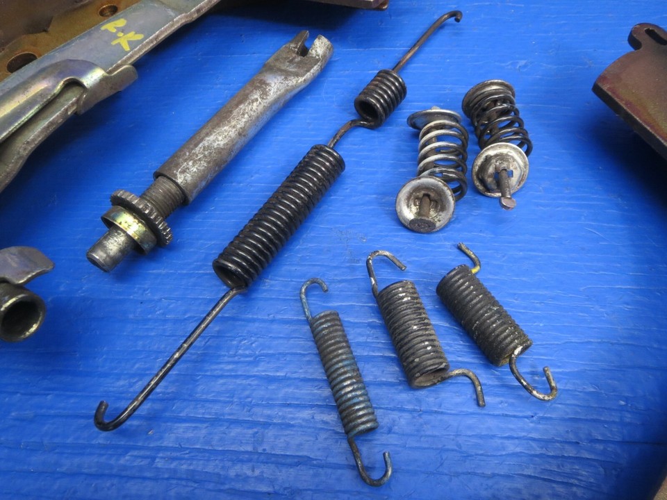 1998 Toyota 4Runner V6 RH RR Right Rear Drum Brake Shoe Adjuster Spring ...