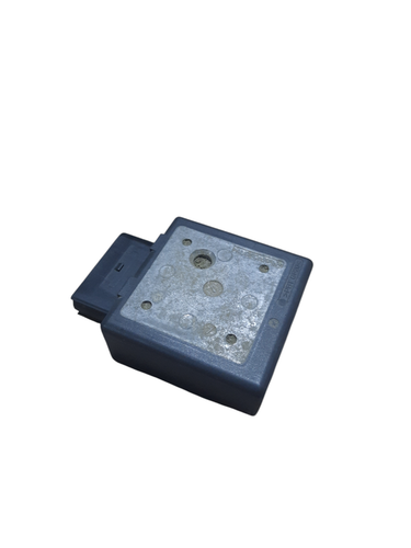 Volkswagen PASSAT B8 2015 Fuel injection pump control unit module ...